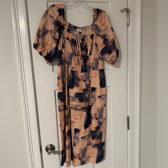 Universal Thread | Dresses | Universal Threads Midi Dress | Poshmark